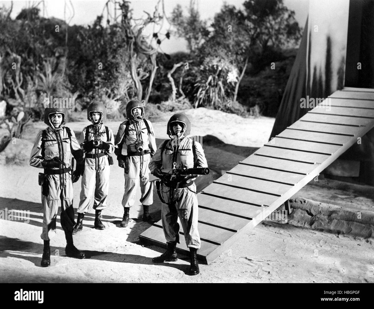 THE ANGRY RED PLANET, Gerald Mohr, Nora Hayden, Les Tremayne, Jack ...