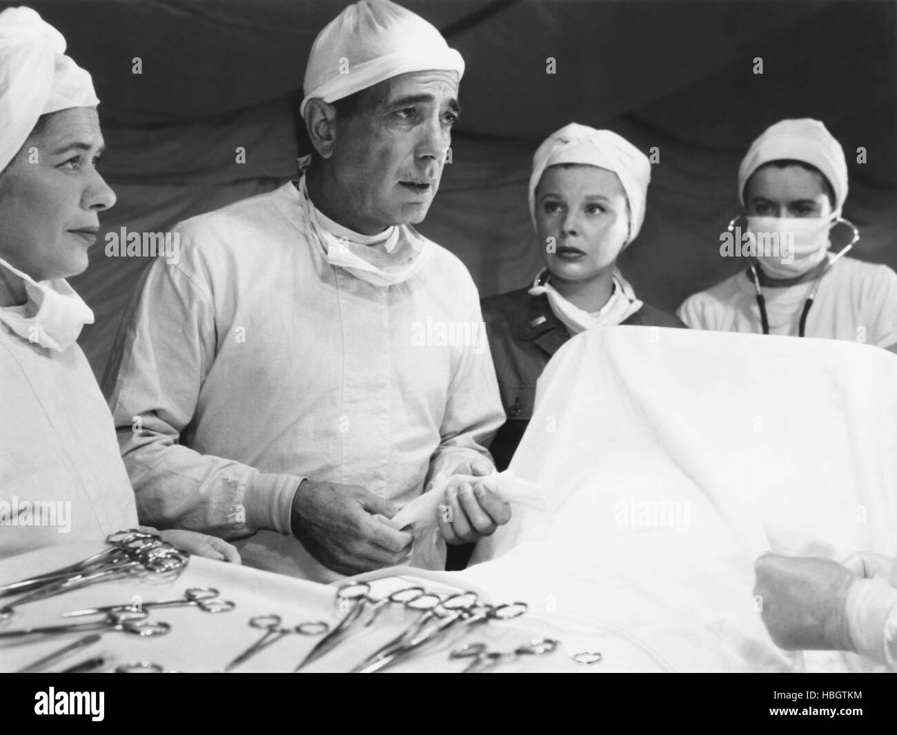 BATTLE CIRCUS, from left: Perry Sheehan, Humphrey Bogart, June Allyson ...