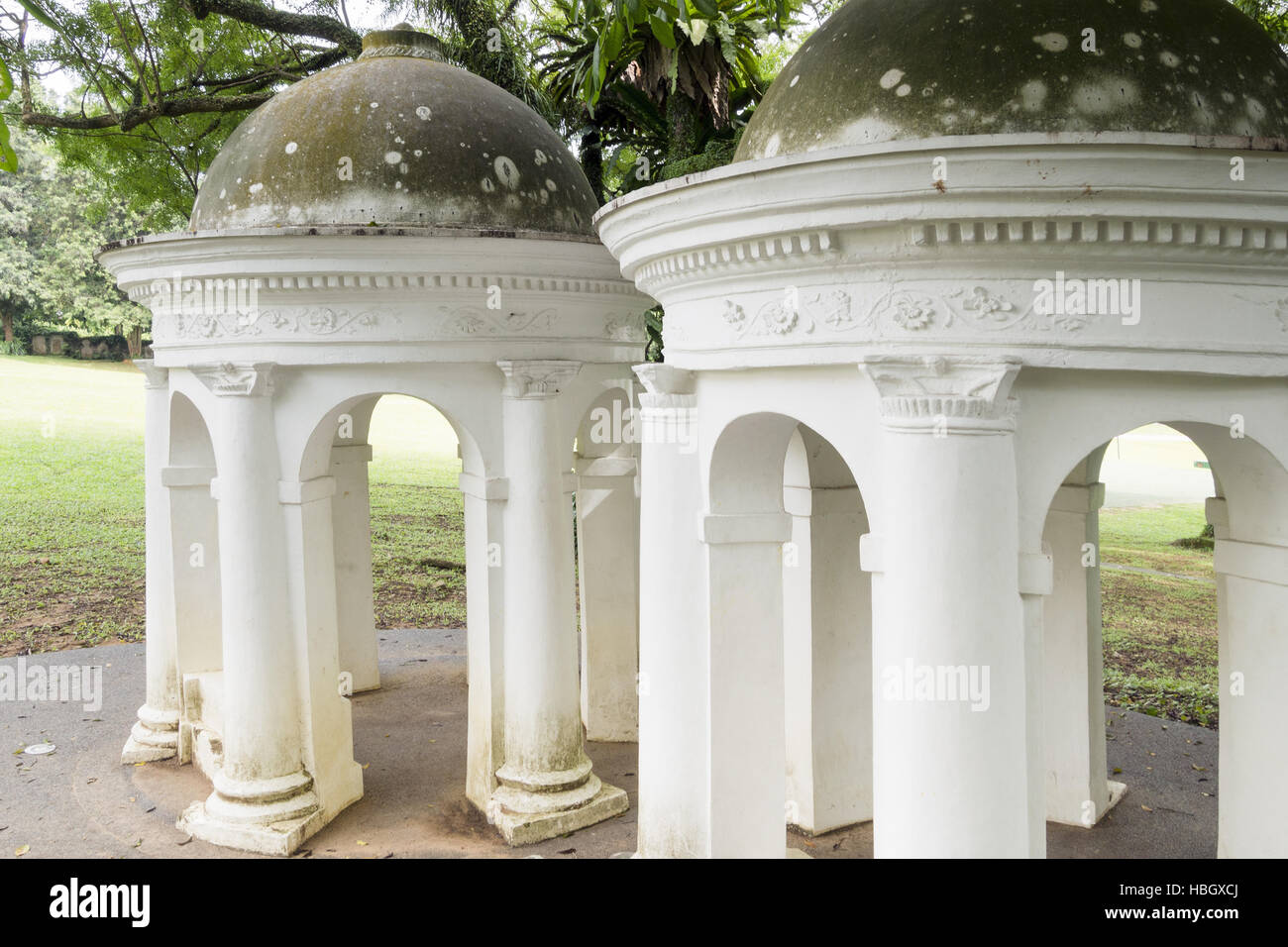 Cupolas hi-res stock photography and images - Alamy
