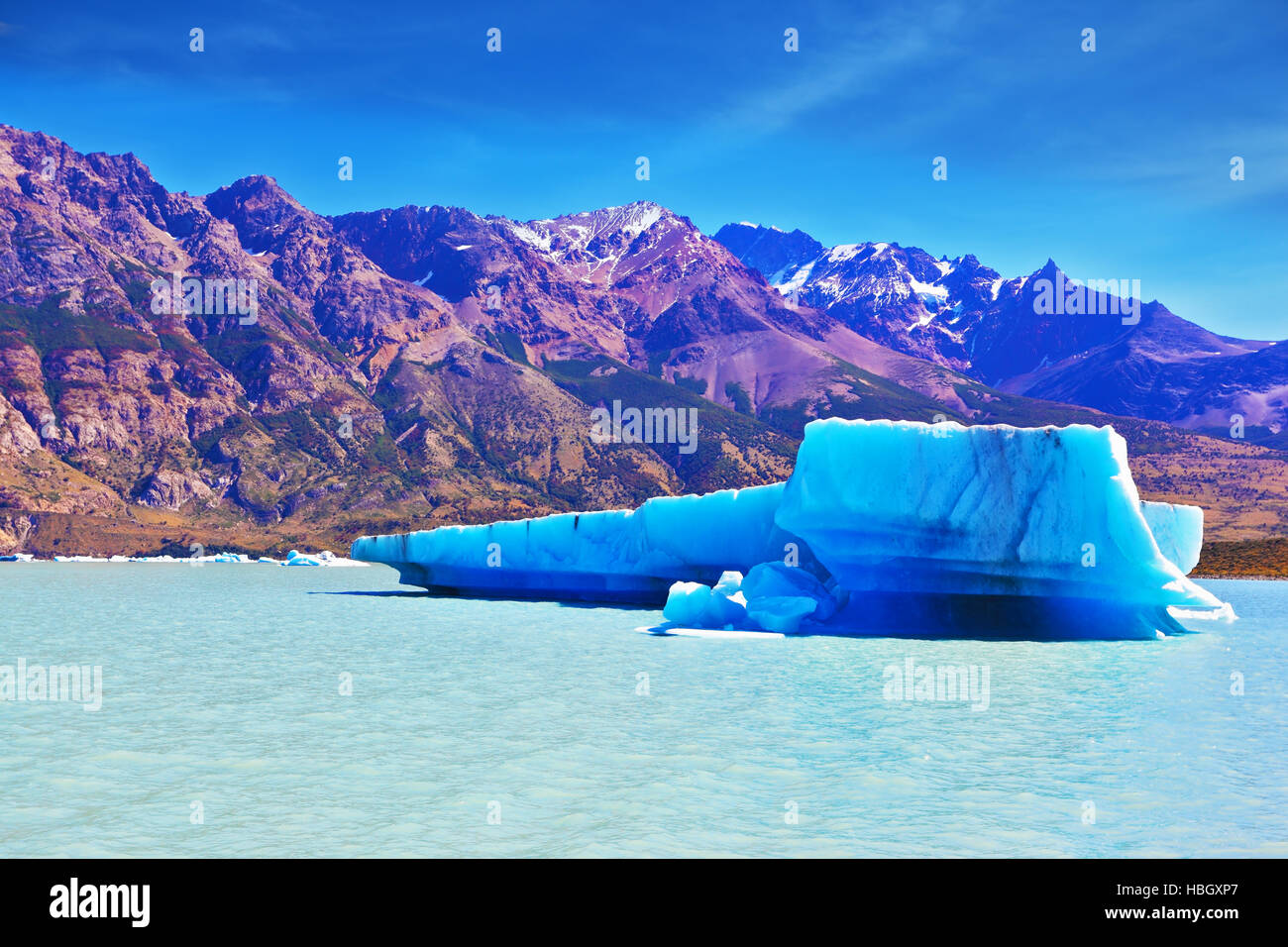 Ship near an iceberg hi-res stock photography and images - Alamy