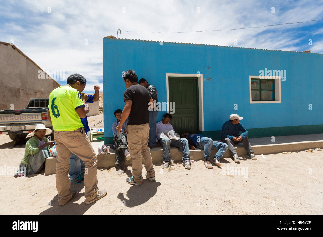 Bolivian men hi-res stock photography and images - Alamy