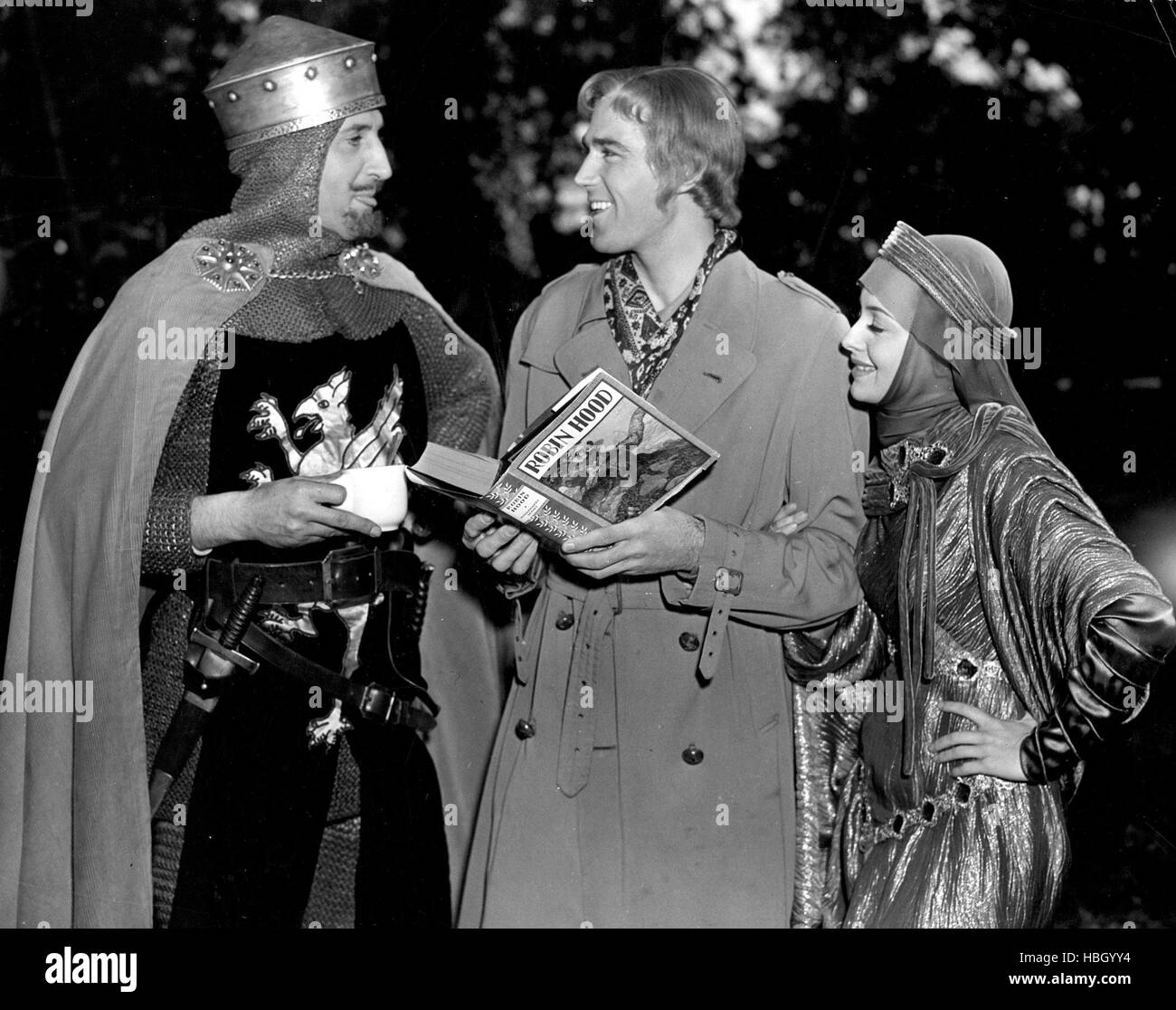 ADVENTURES OF ROBIN HOOD, Basil Rathbone, Patric Knowles, Olivia de ...