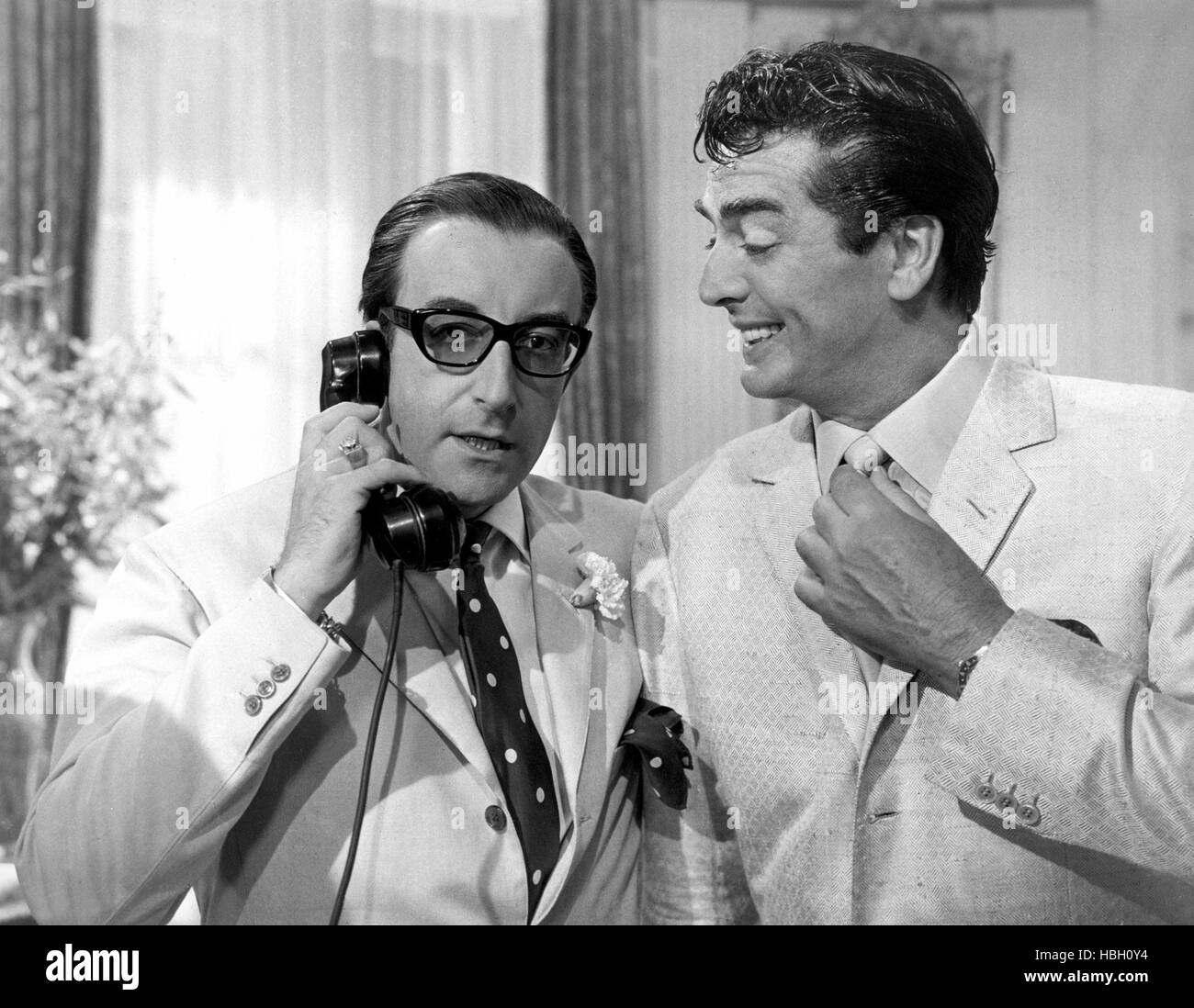 AFTER THE FOX, Peter Sellers, Victor Mature, 1966 Stock Photo - Alamy