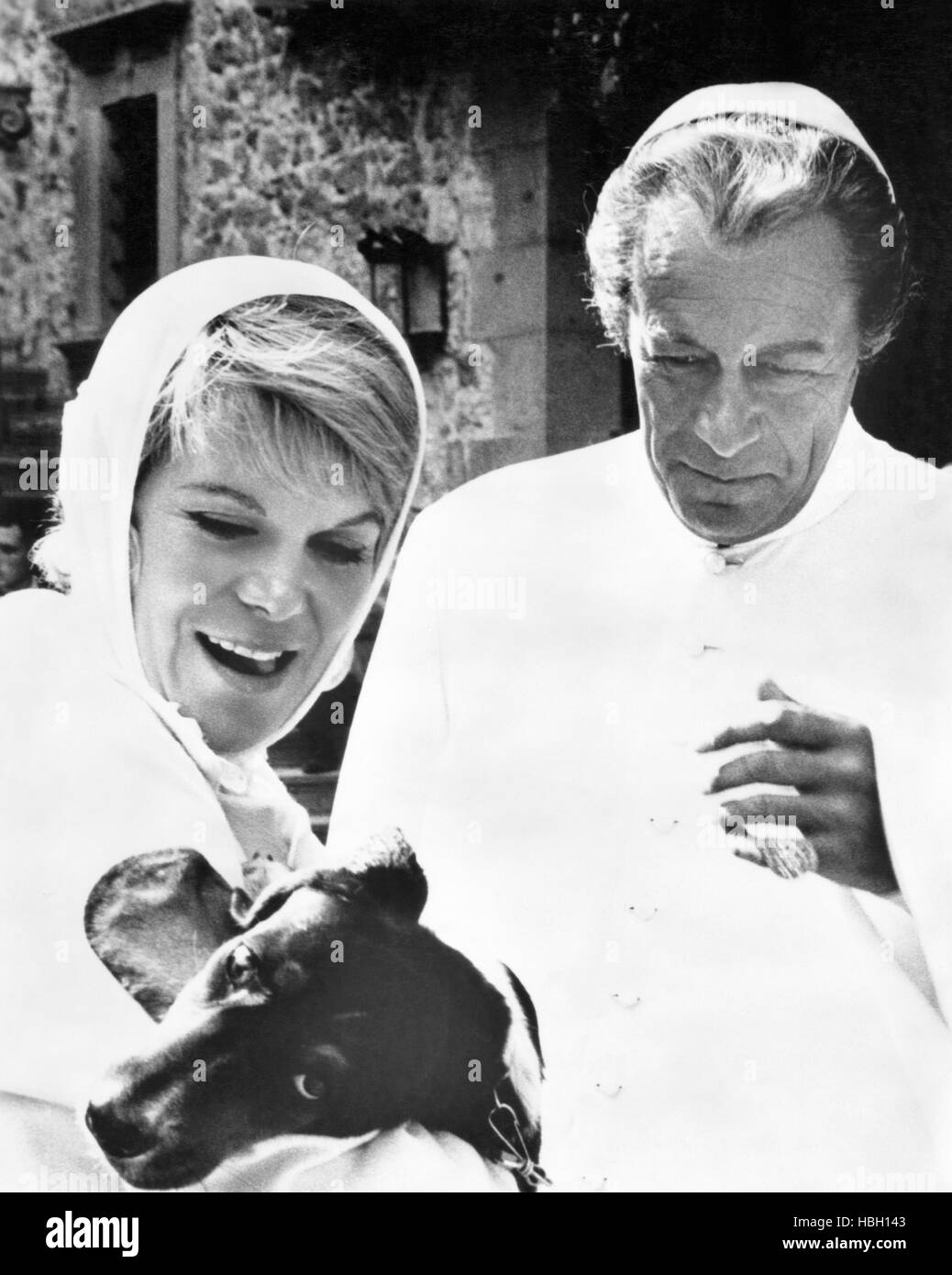 THE AGONY AND THE ECSTACY, Rachel Roberts (left) visiting her husband ...