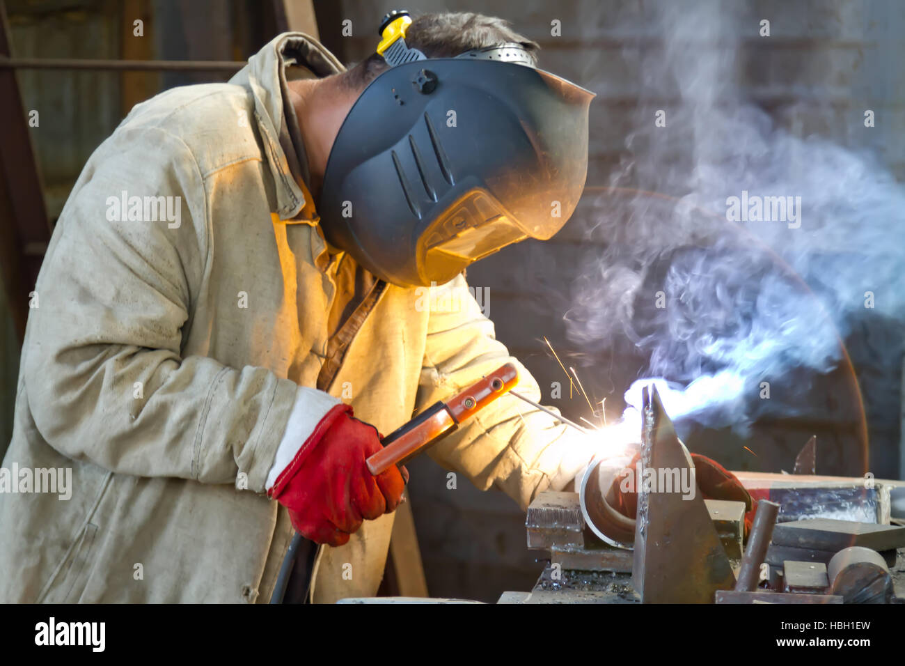 Blue helmet welder hi-res stock photography and images - Alamy