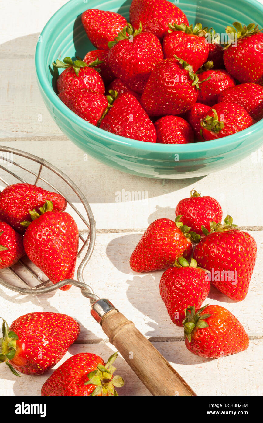 Summer fruit strawberries hi-res stock photography and images - Alamy