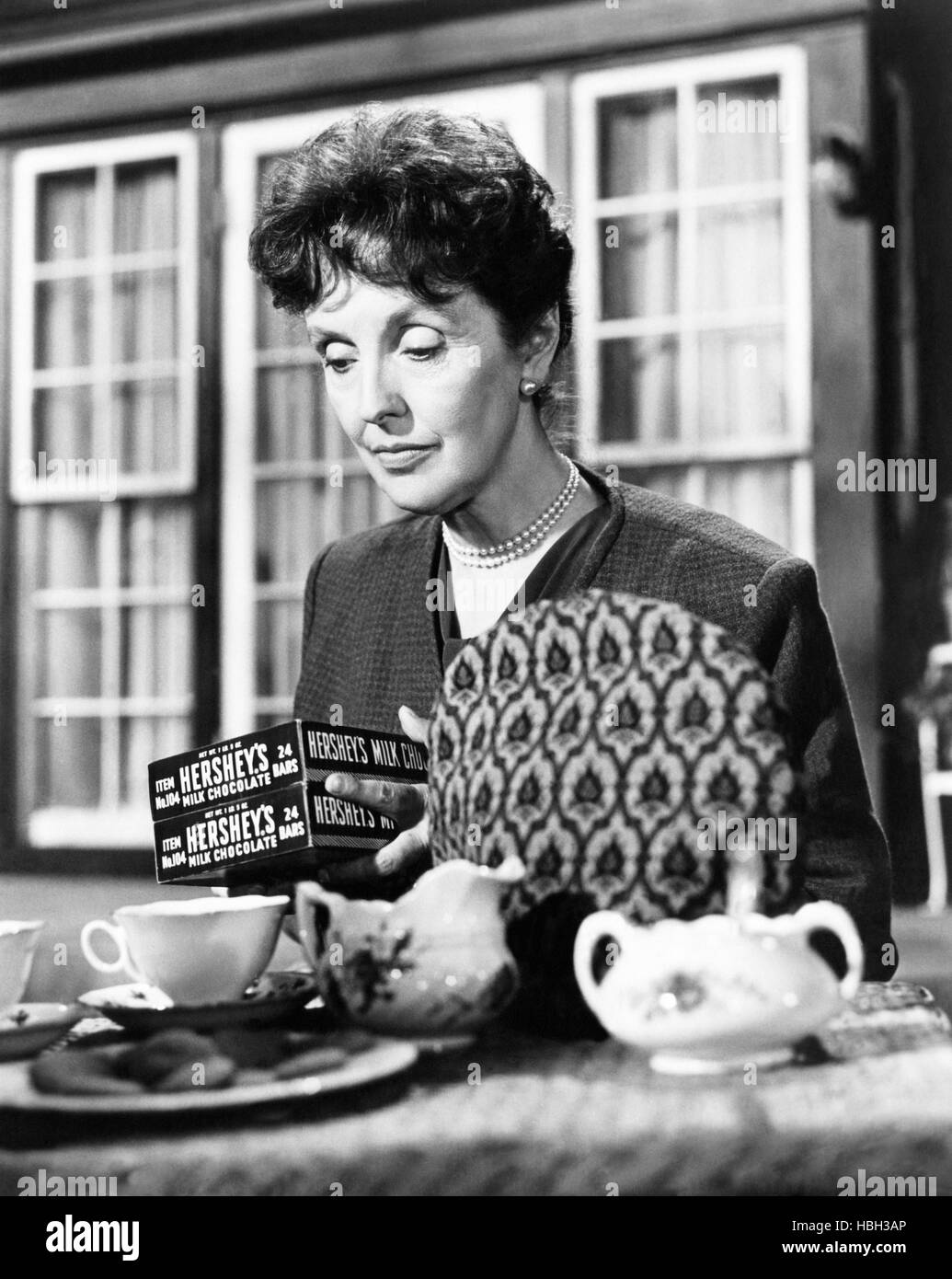THE AMERICANIZATION OF EMILY, Joyce Grenfell, 1964 Stock Photo - Alamy