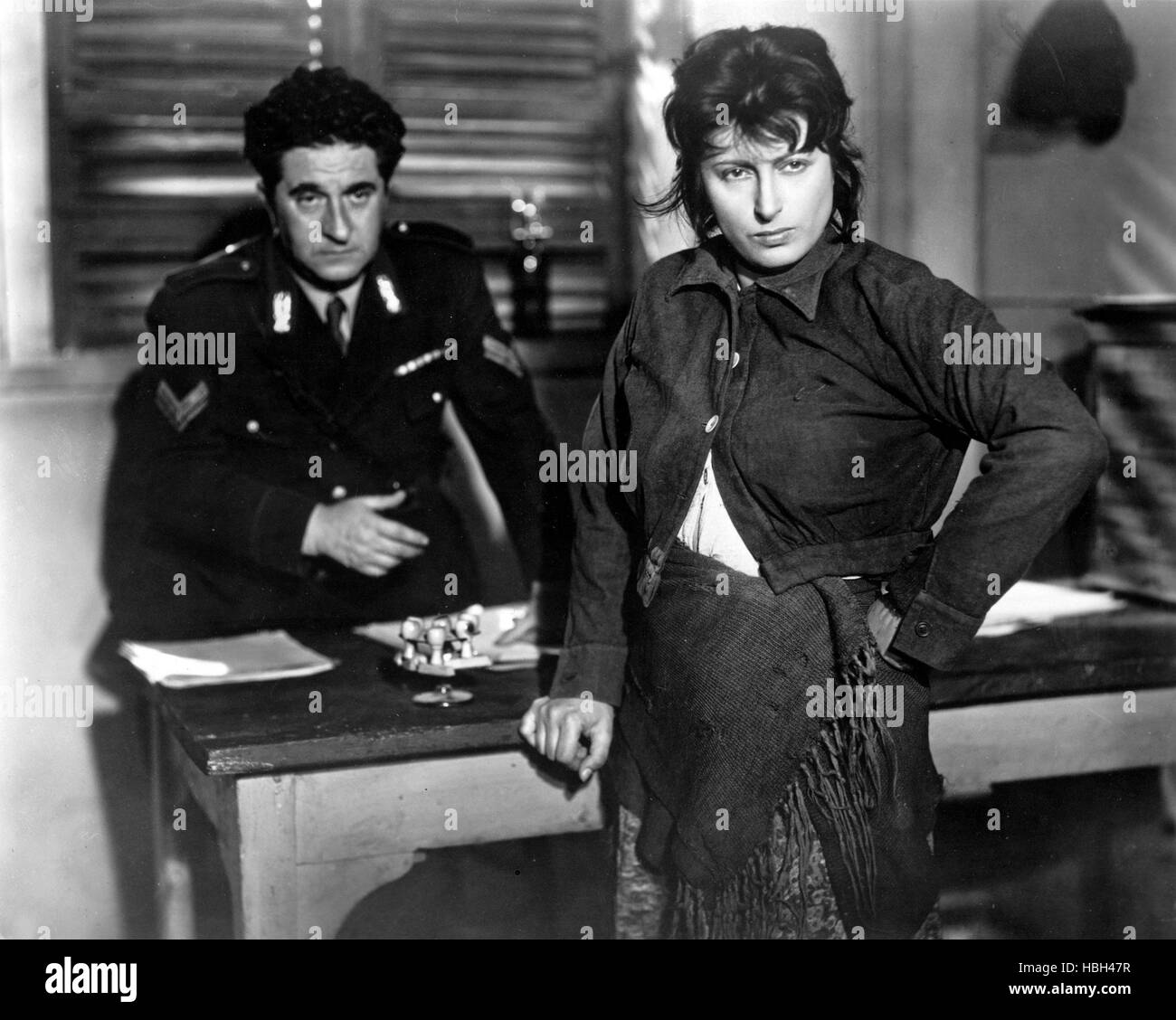 Angelina 1947 Nando Bruni, Anna Magnani Stock Photo - Alamy