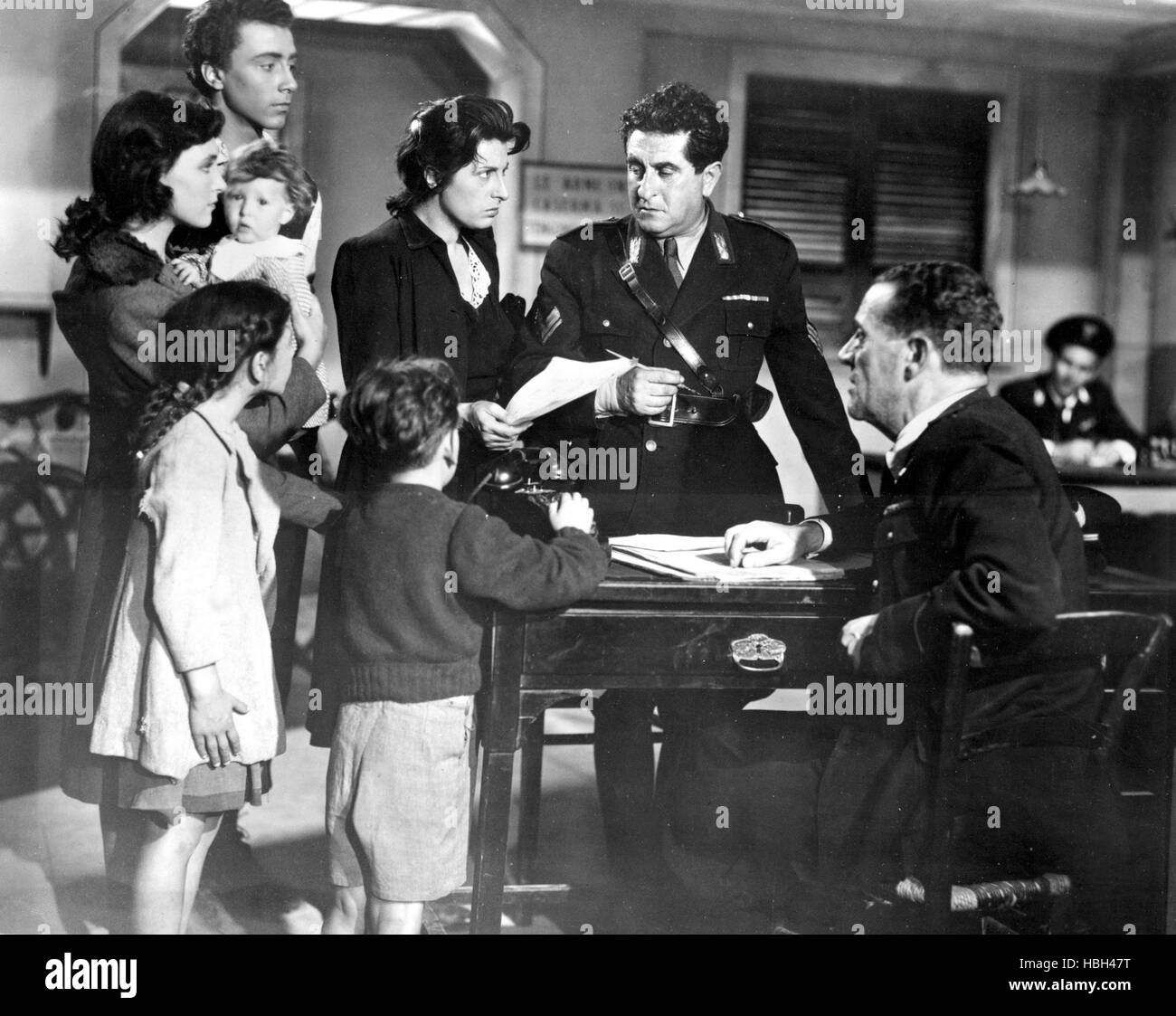 Angelina 1947 Anna Magnani, Nando Bruni Stock Photo - Alamy