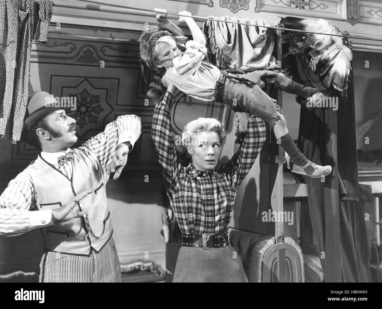 ANNIE GET YOUR GUN, from left: Keenan Wynn, Betty Hutton, Brad Morrow ...