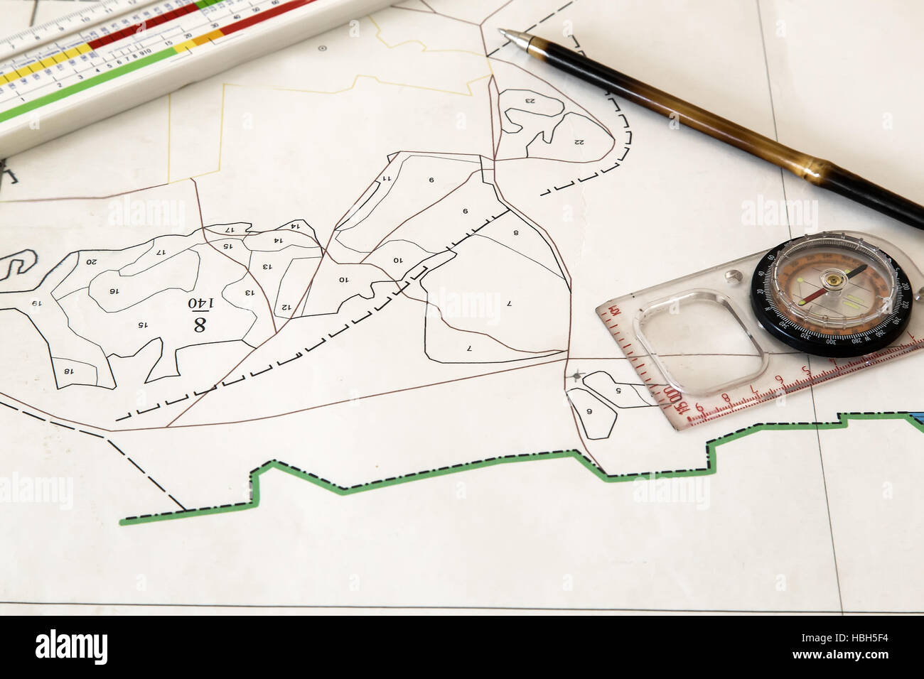 Scale map ruler hi-res stock photography and images - Alamy