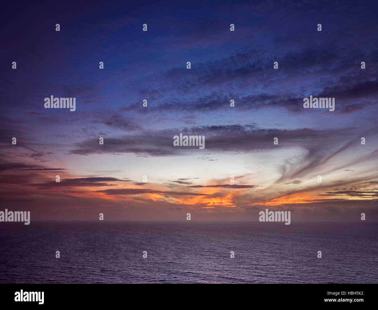 Purple sky over waves atlantic hi-res stock photography and images - Alamy