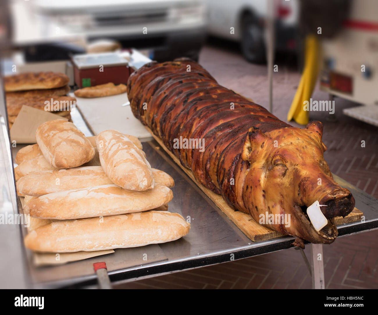 roast suckling pig Stock Photo - Alamy