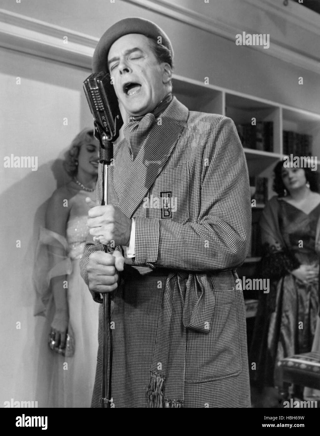 AS LONG AS THEY'RE HAPPY, Jack Buchanan, 1955 Stock Photo - Alamy