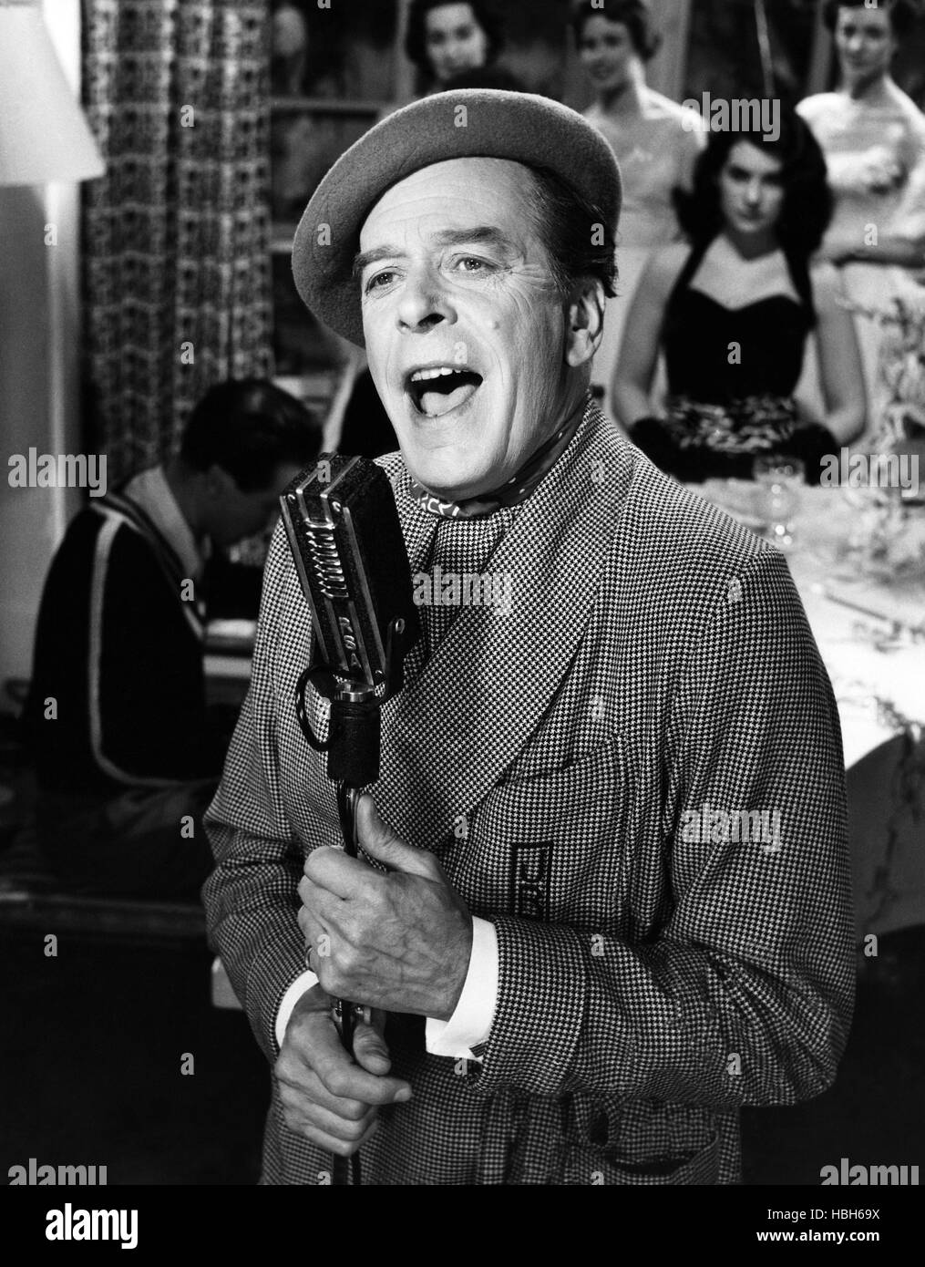 AS LONG AS THEY'RE HAPPY, Jack Buchanan, 1955 Stock Photo - Alamy