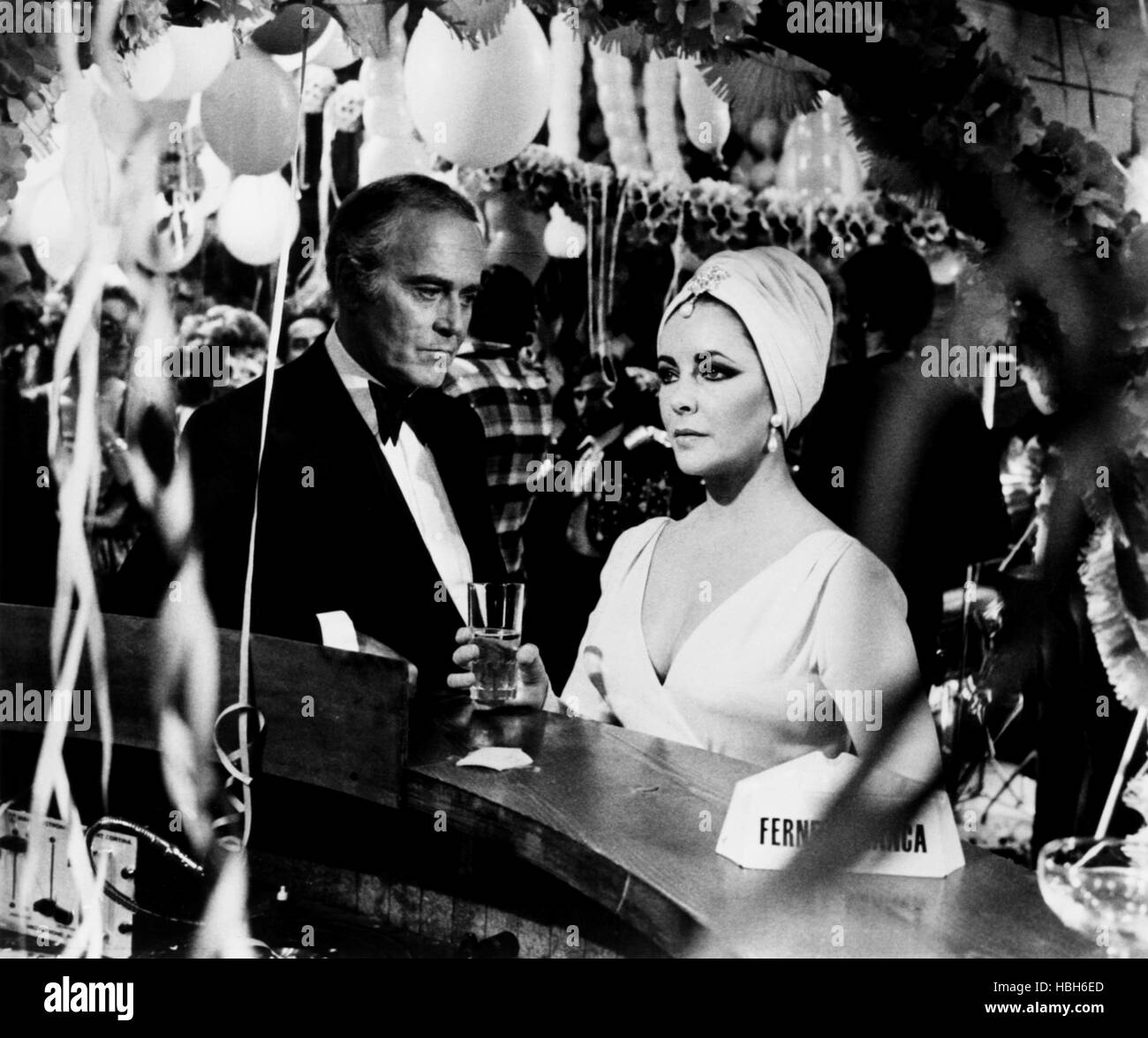 ASH WEDNESDAY, from left: Henry Fonda, Elizabeth Taylor, 1973 Stock ...