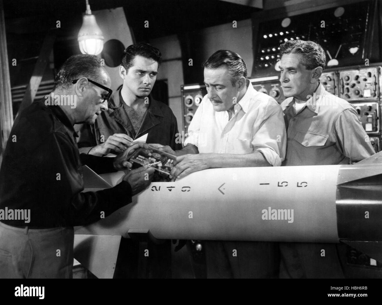 THE ATOMIC SUBMARINE, Victor Varconi, Brett Halsey, Tom Conway, Sid ...