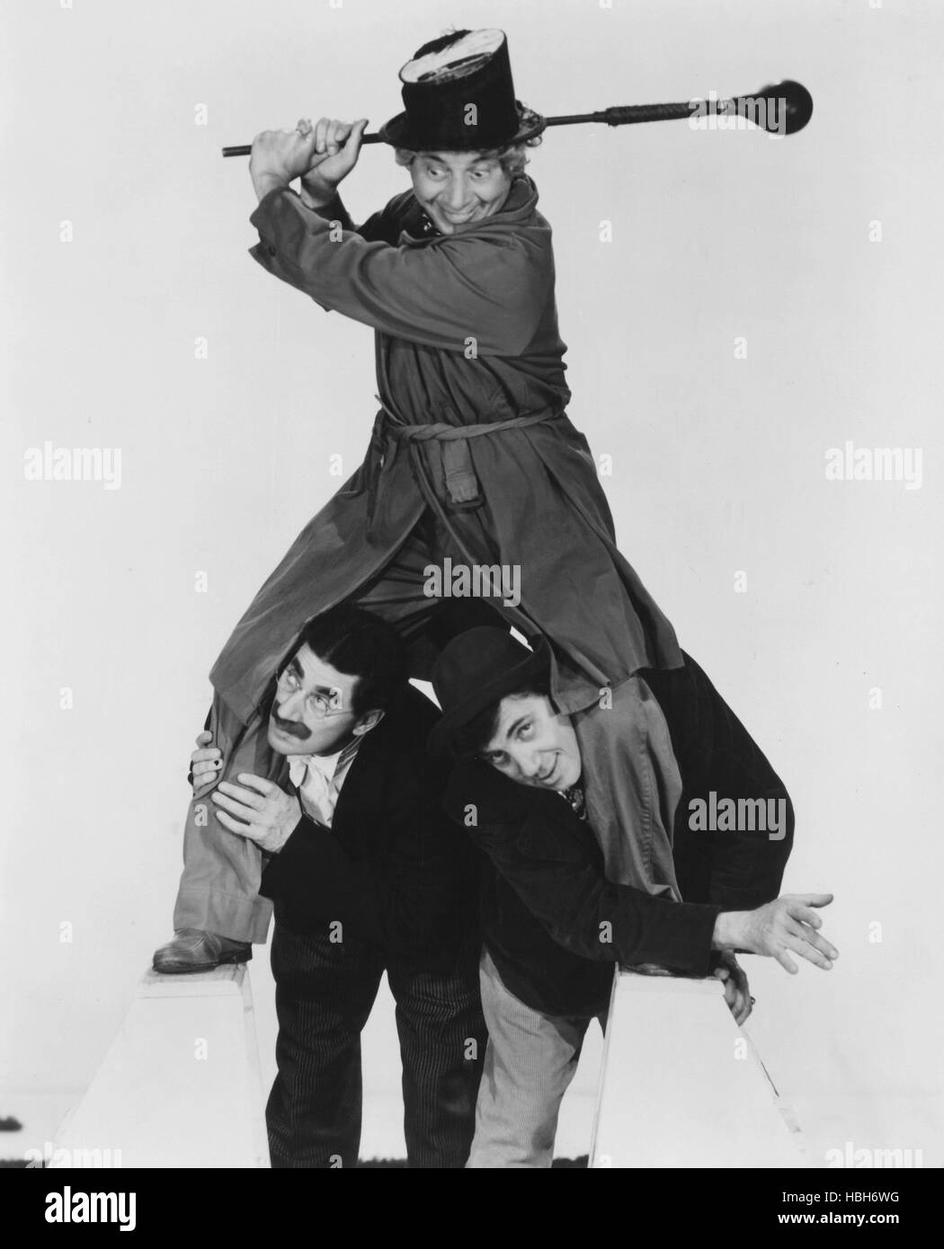 AT THE CIRCUS, Harpo Marx (top), bottom from left: Groucho Marx, Chico ...