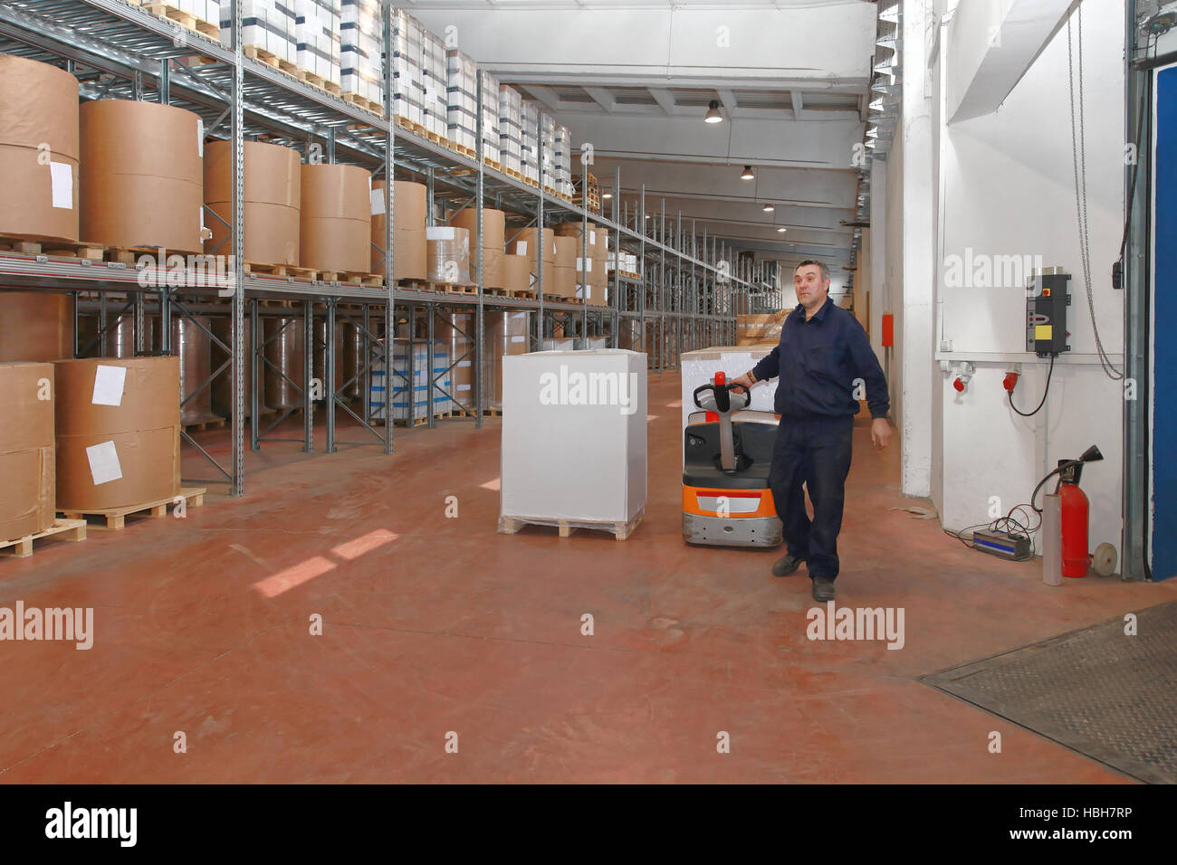 Pallet Truck Loading Stock Photo - Alamy