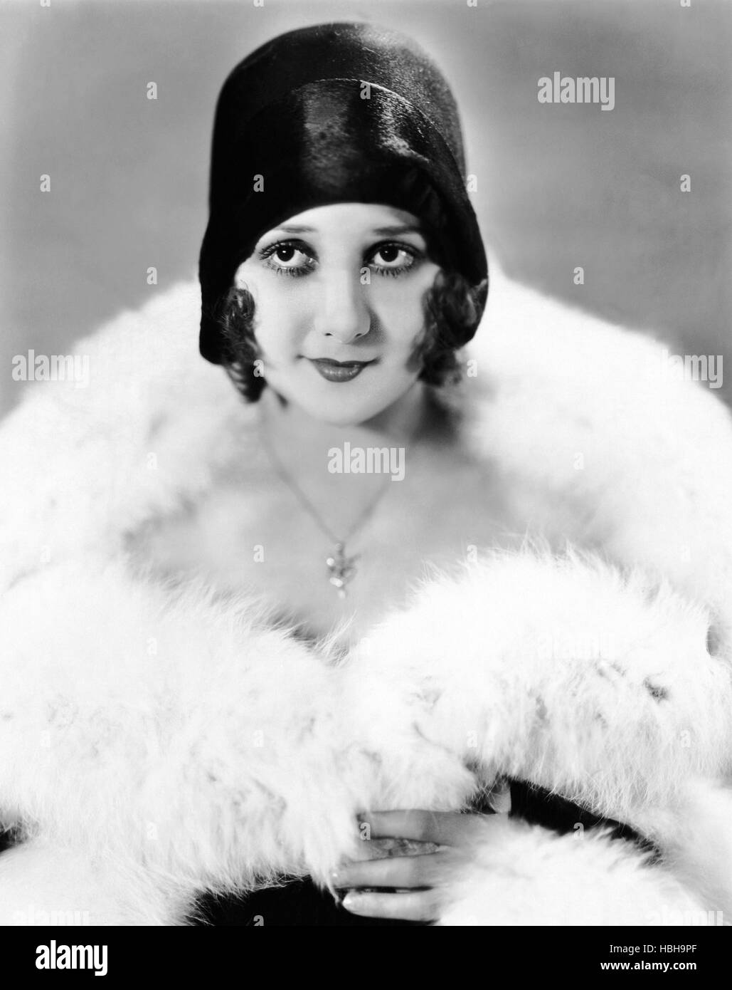 BEWARE OF BACHELORS, Audrey Ferris, 1928 Stock Photo - Alamy