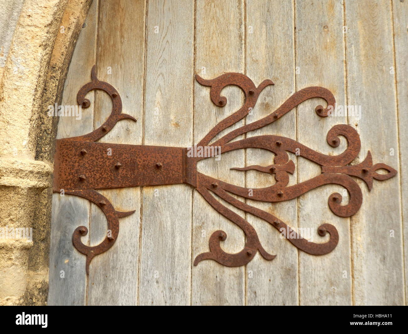 Medieval hinge hi-res stock photography and images - Alamy