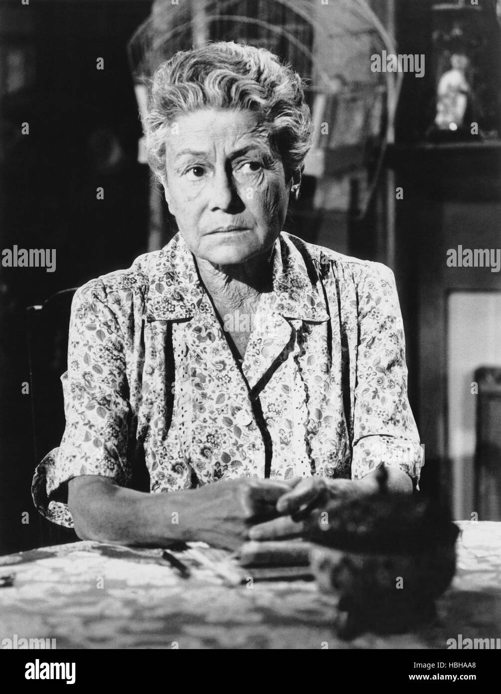 BIRDMAN OF ALCATRAZ, Thelma Ritter, 1962 Stock Photo - Alamy