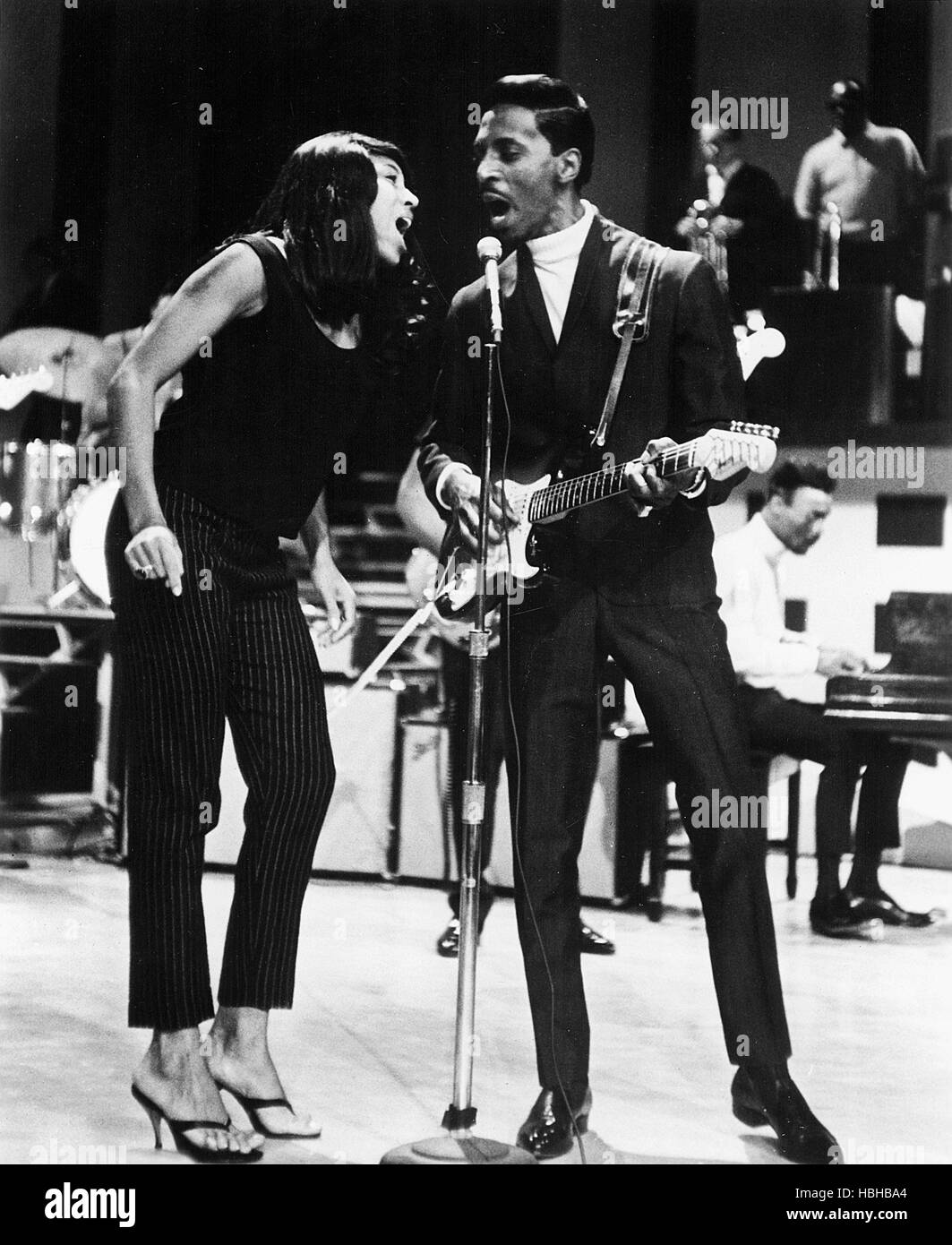 BIG T.N.T. SHOW, Tina Turner, Ike Turner, 1966 Stock Photo - Alamy