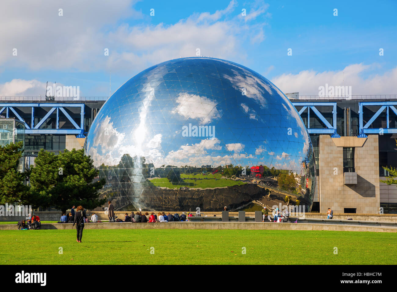La Geode in the Parc de la Villette in Paris, France Stock Photo - Alamy