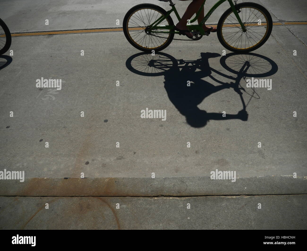 One person shadow hi-res stock photography and images - Alamy