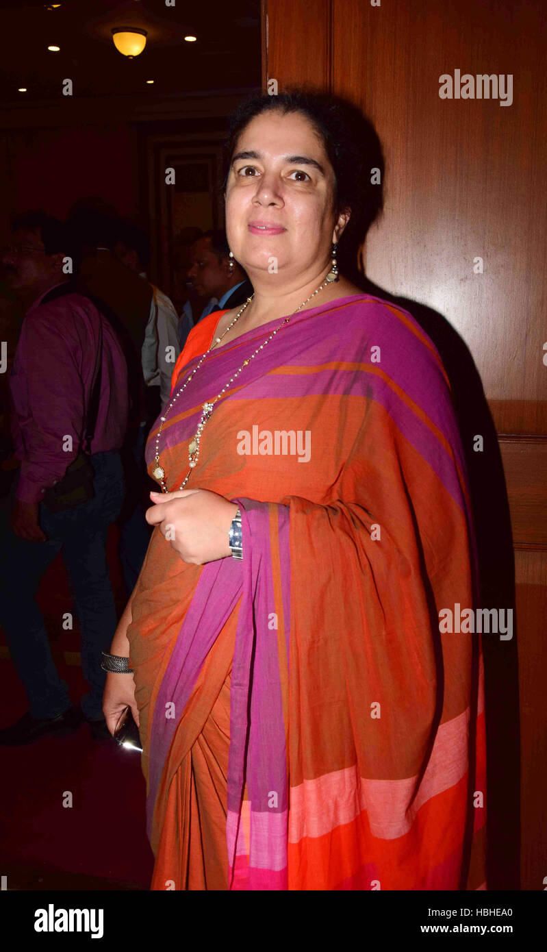 Reena hi-res stock photography and images - Alamy