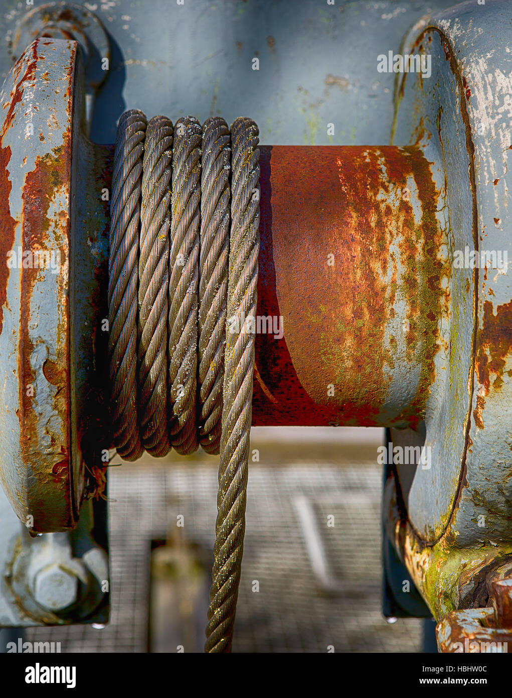 Old steel cable hi-res stock photography and images - Alamy