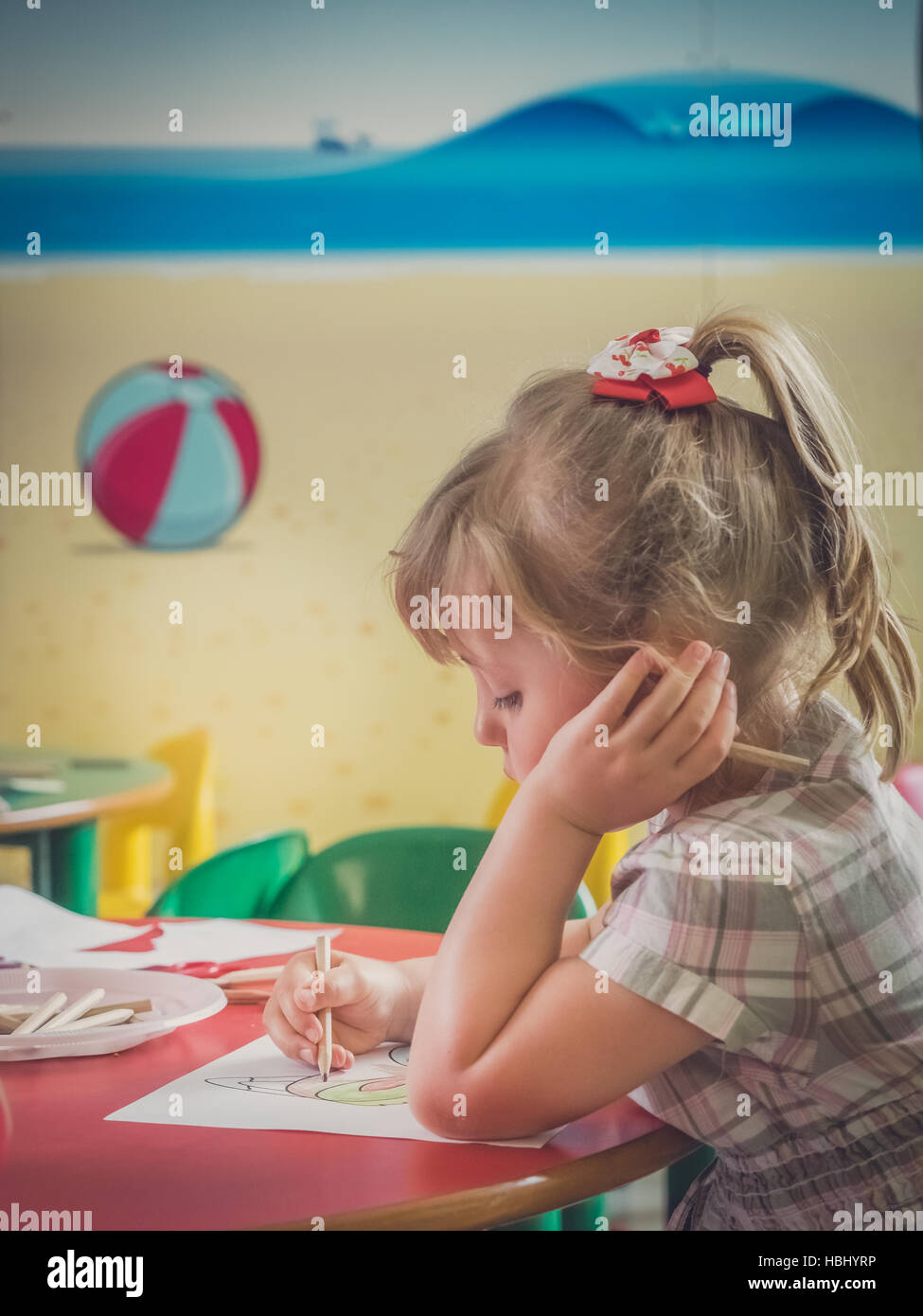 Little girl coloring Stock Photo - Alamy