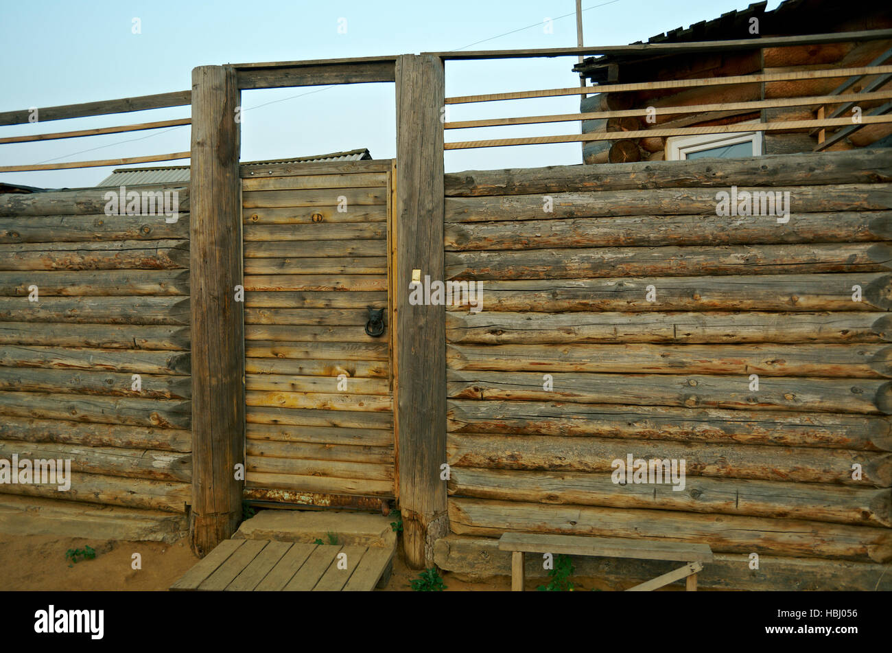 old wooden gate Stock Photo - Alamy