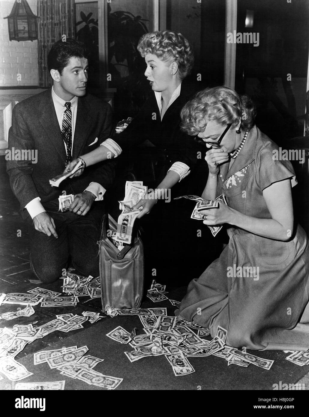 BEHAVE YOURSELF!, Farley Granger, Shelley Winters, Margalo Gilmore ...