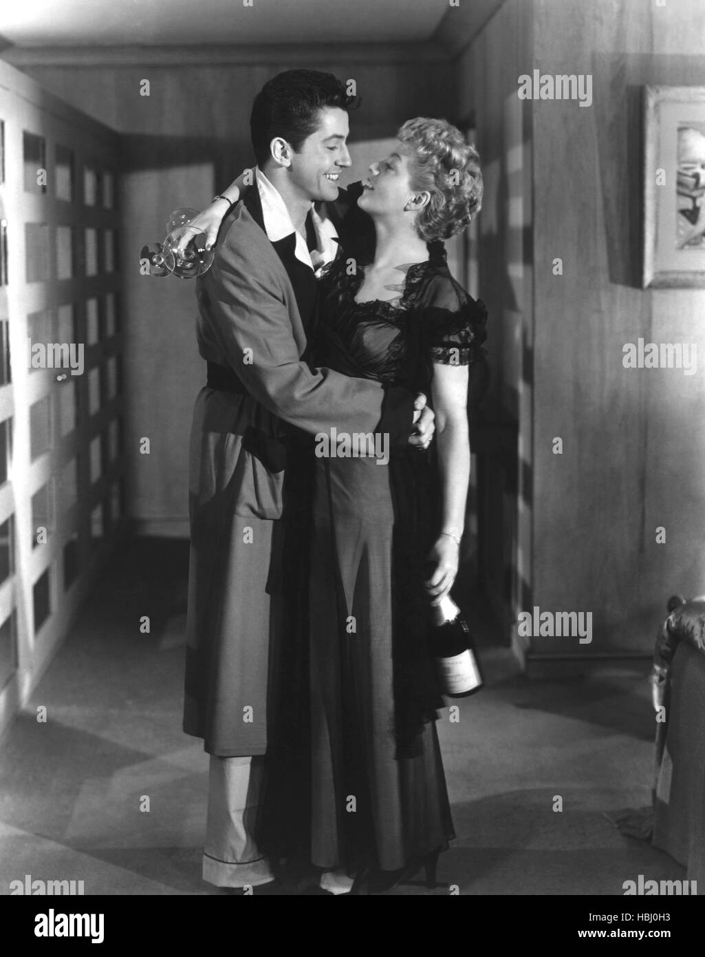 BEHAVE YOURSELF!, Farley Granger, Shelley Winters, 1951 Stock Photo - Alamy