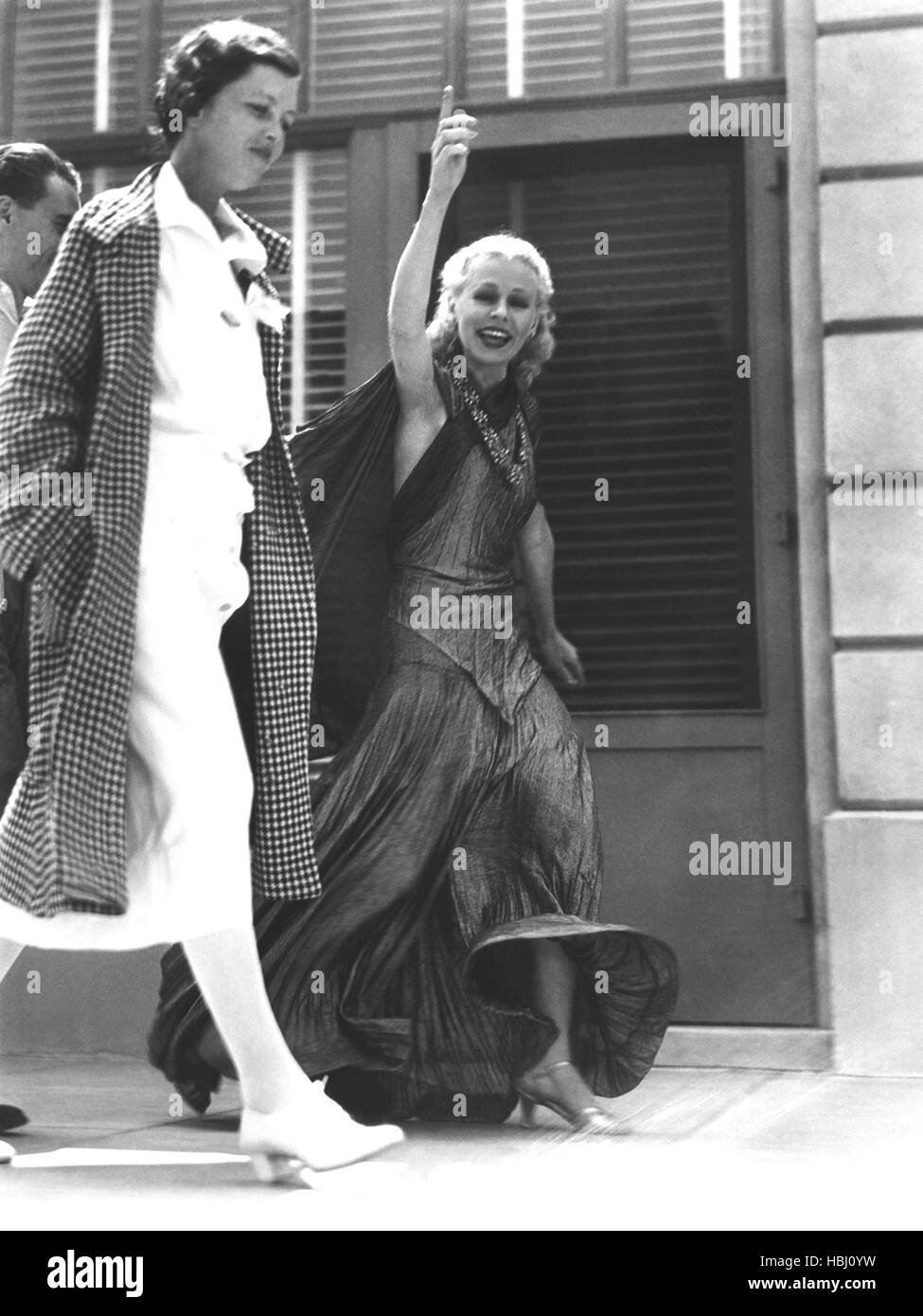 THE BIG BROADCAST OF 1936, Lyda Roberti, waving to photographers on her ...