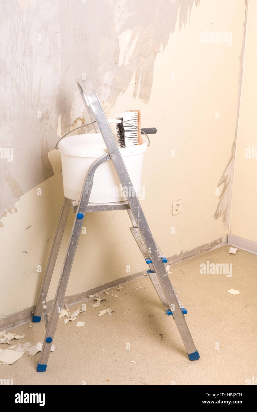 Leader bucket hi-res stock photography and images - Alamy