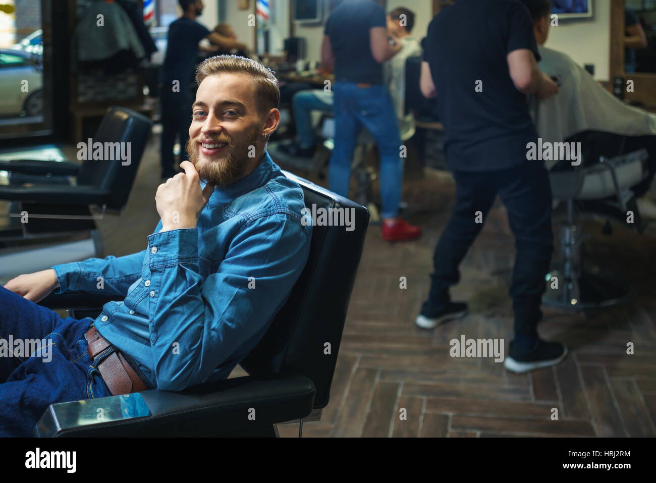 Customer men service hi-res stock photography and images - Alamy