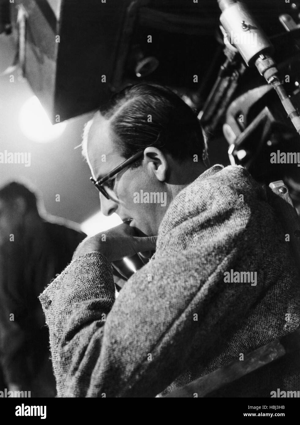 THE BLUE LAGOON, director Frank Launder on set, 1949 Stock Photo - Alamy