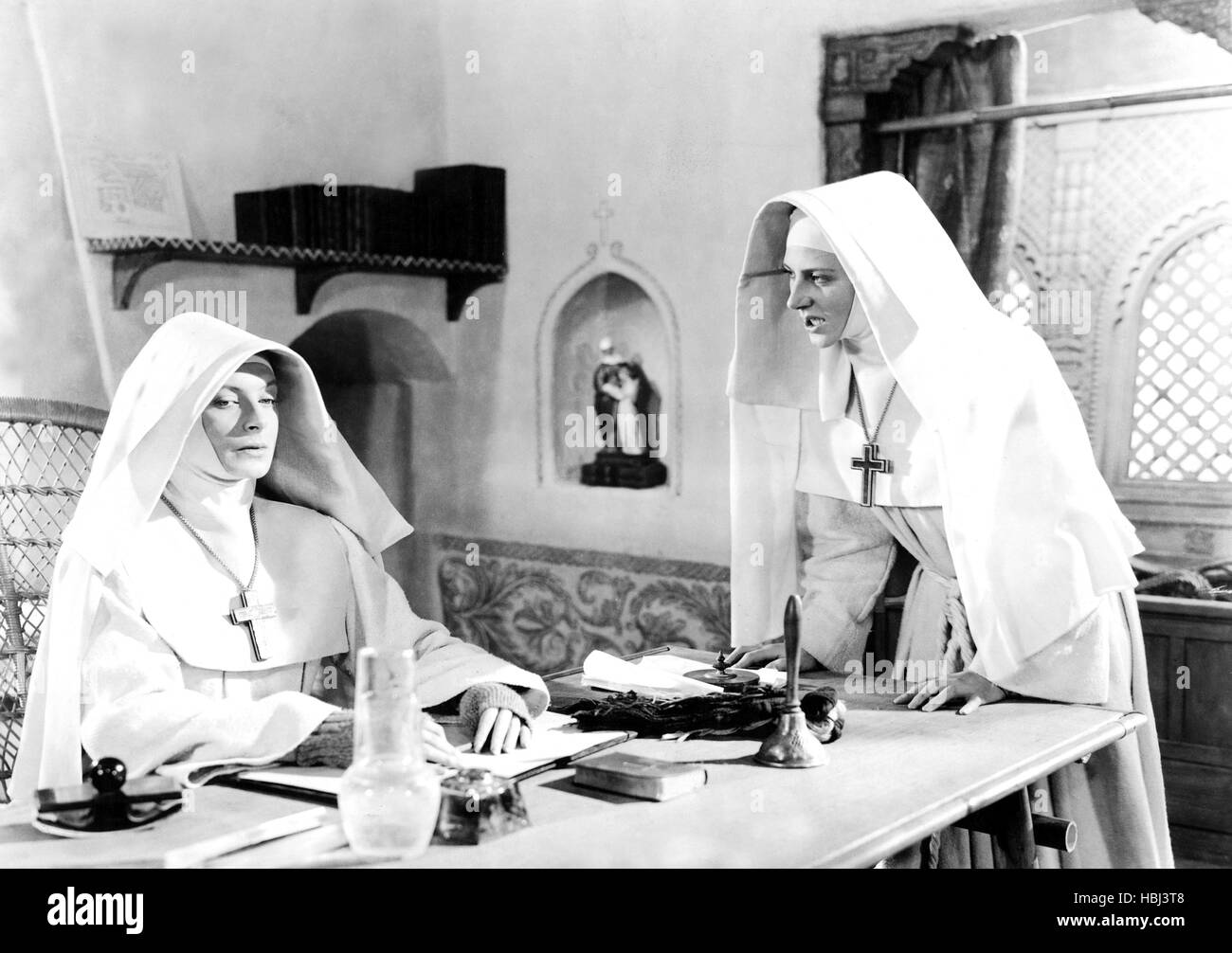 BLACK NARCISSUS, Deborah Kerr, Kathleen Byron, 1947 Stock Photo - Alamy