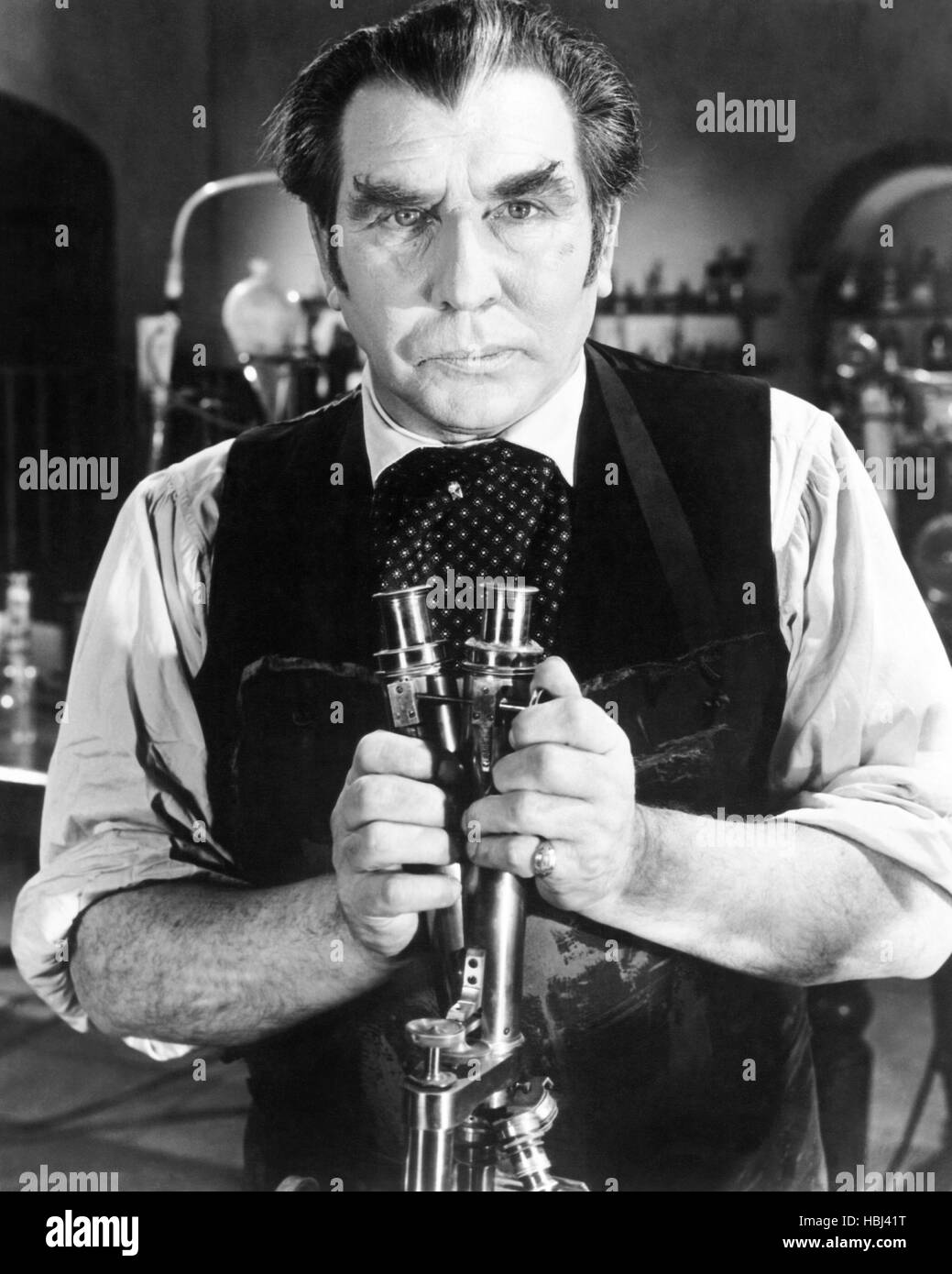 BLOOD OF THE VAMPIRE, Donald Wolfit, 1958 Stock Photo - Alamy