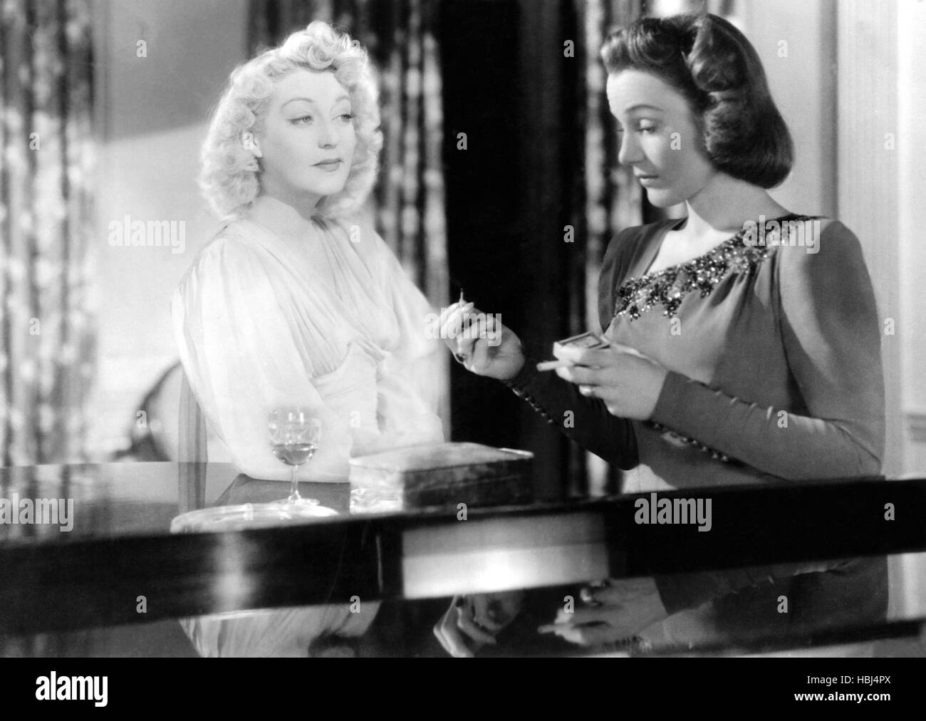 BLITHE SPIRIT, from left: Kay Hammond, Constance Cummings, 1945 Stock ...