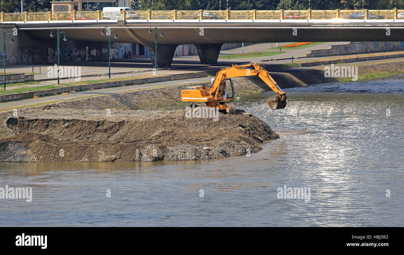 Excavator digger flood hi-res stock photography and images - Alamy