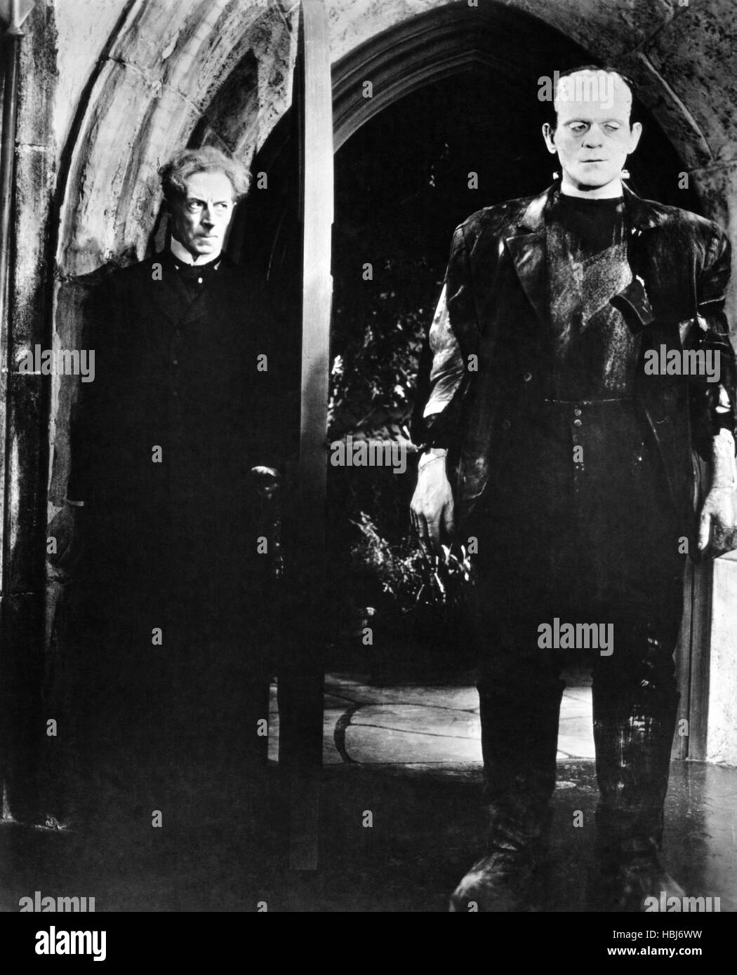 THE BRIDE OF FRANKENSTEIN, from left: Ernest Thesiger, Boris Karloff ...