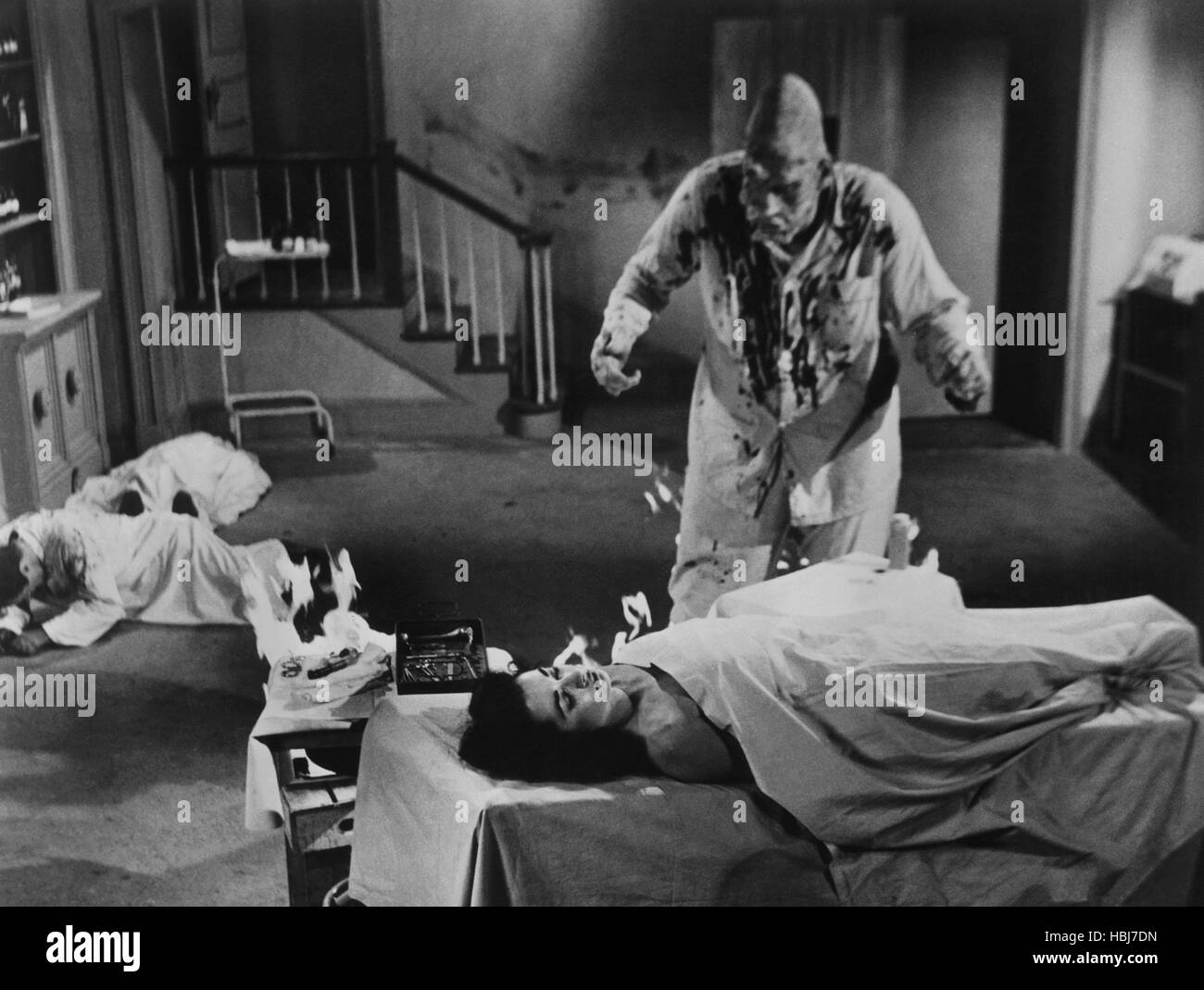 THE BRAIN THAT WOULDN'T DIE, Jason Evers (on floor, left), Adele Lamont ...