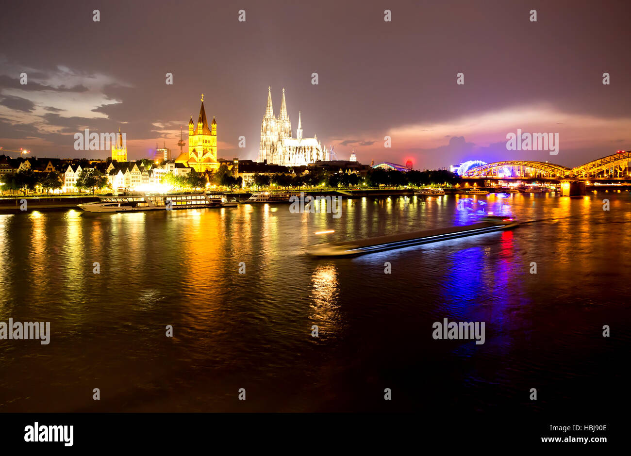 Cologne at night Stock Photo - Alamy