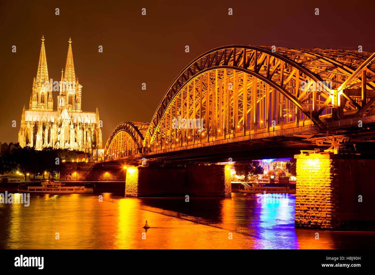 Cologne at night Stock Photo - Alamy