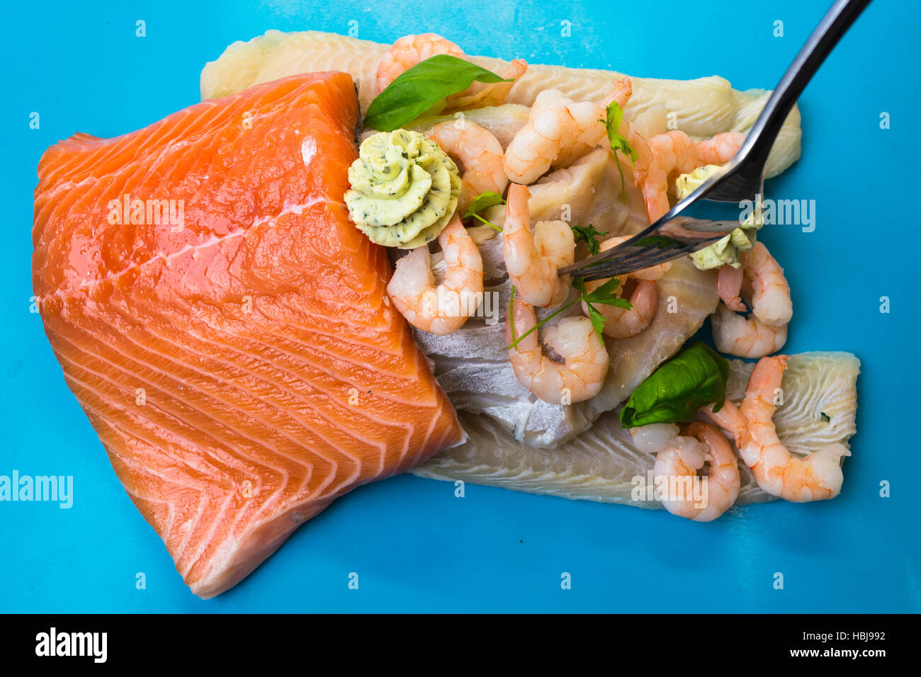 Various raw fish species Stock Photo - Alamy