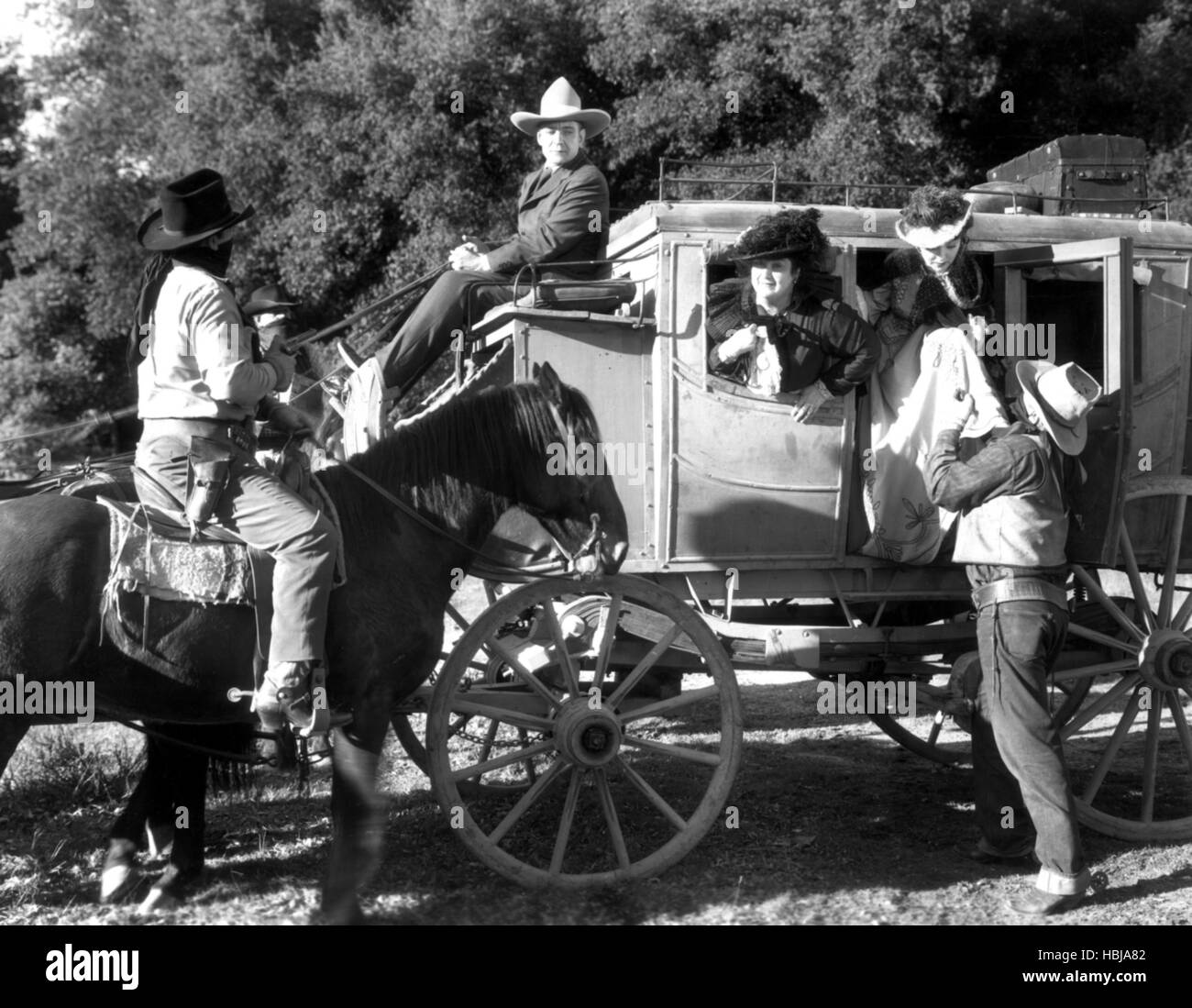 BELOW THE BORDER, Buck Jones (driving stagecoach), Eva Puig, Linda ...