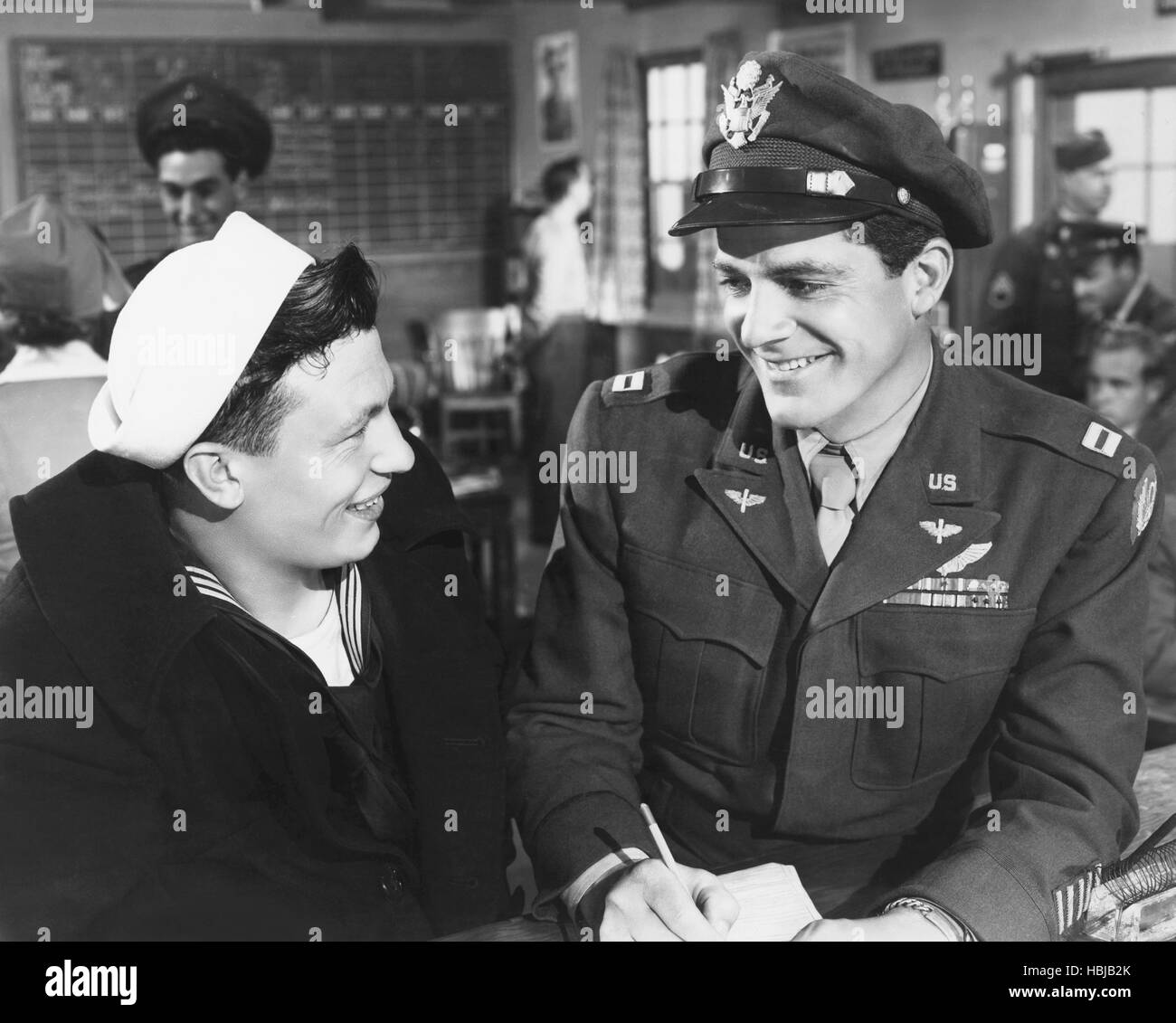 THE BEST YEARS OF OUR LIVES, from left: Harold Russell, Dana Andrews ...